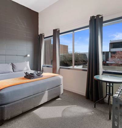 Home | Rock Solid Backpackers Rotorua Budget Accommodation